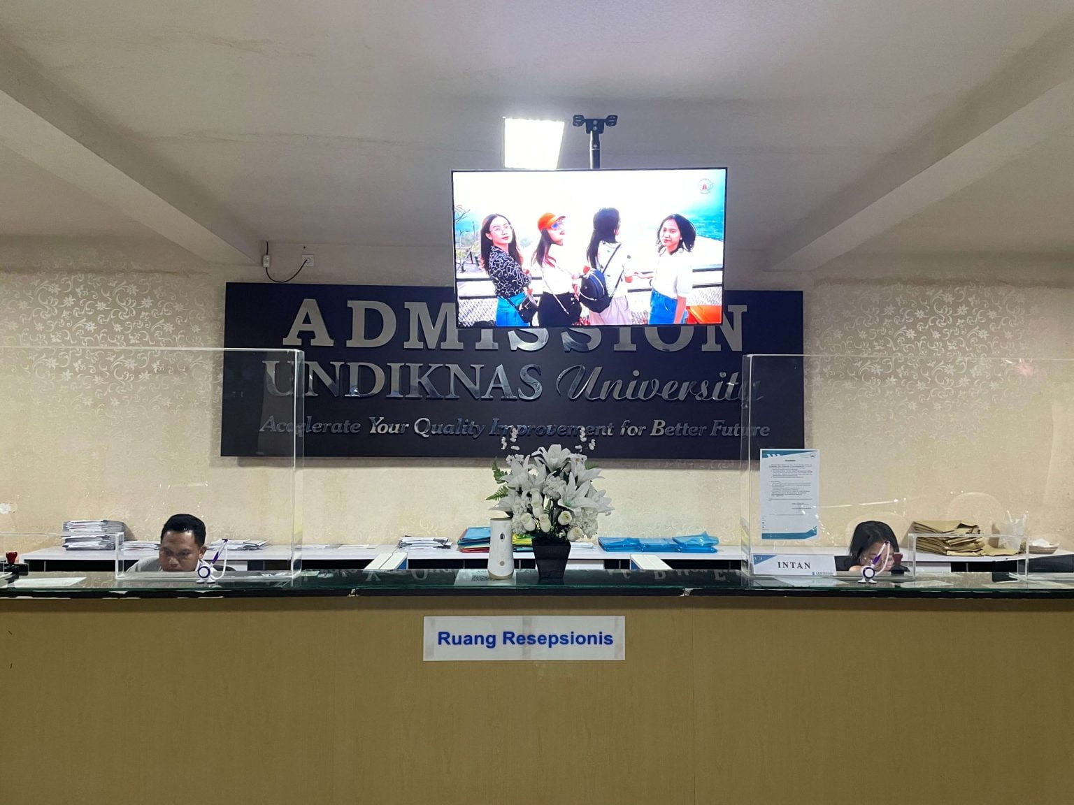 Admission / Administration Room - Universitas Pendidikan Nasional
