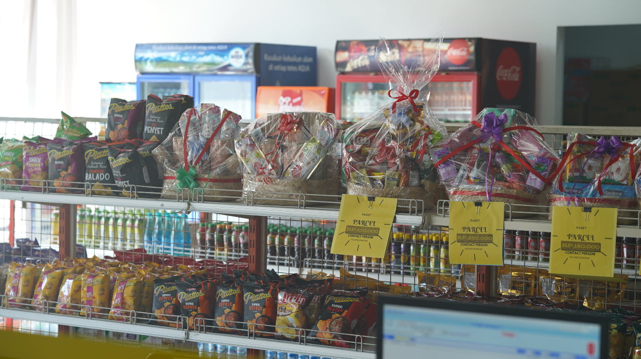 Undiknas Mart - Universitas Pendidikan Nasional